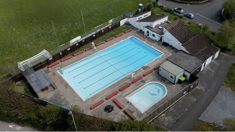 Kingsteignton Swimming Pool - Booking by Bookwhen
